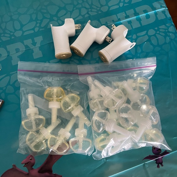 ScJohnson | Other | Nwot Scjohnson Wall Plugs | Poshmark